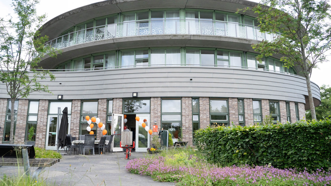 Ontmoetingscentrum Woerdblok feestelijk geopend | Careyn